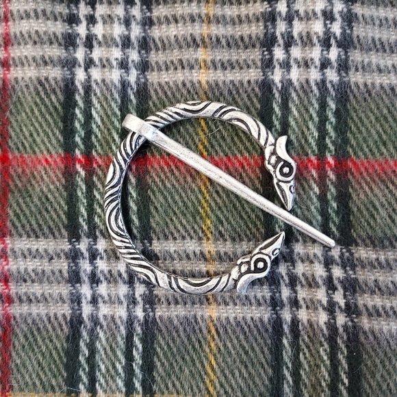 The Shepherd'S Knot | Jewelry | New Celtic Viking Penannular Pin Brooch ...